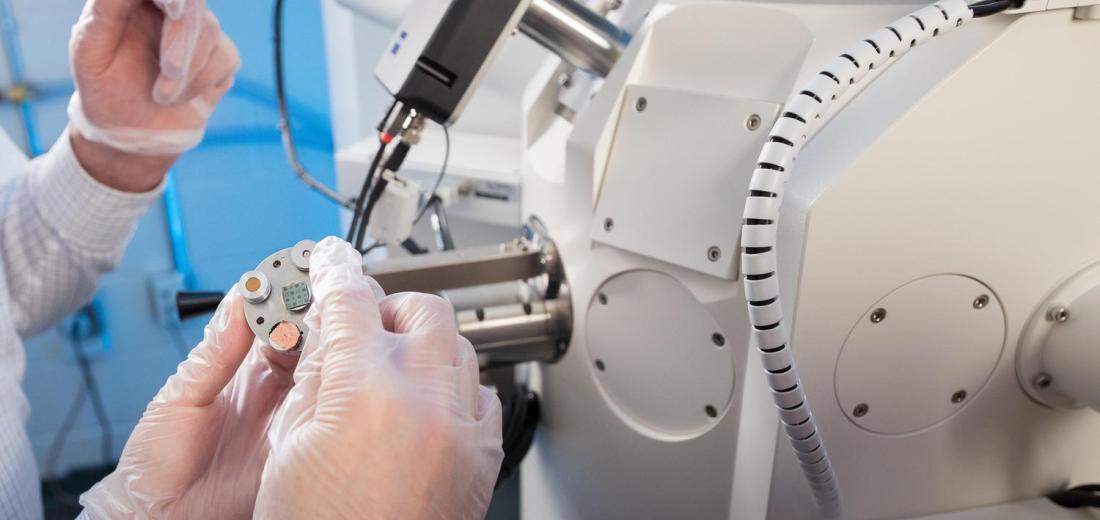 High School Camp: Microscope | Hamline University - St. Paul